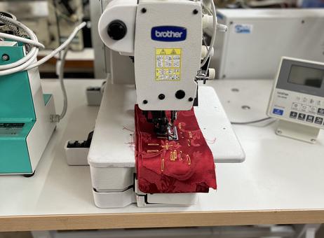 Automatska mašina za šivenje Brother He800a he800b Verified seller