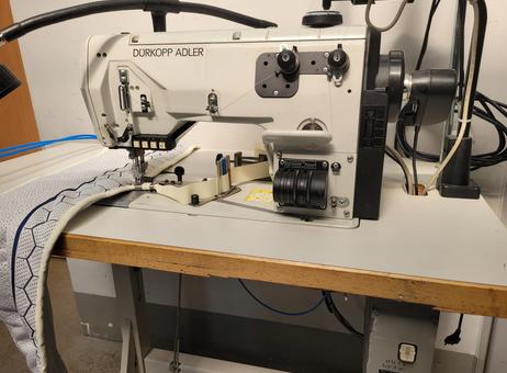 Automatska mašina za šivenje Durkopp Adler 195 Najprodavaniji