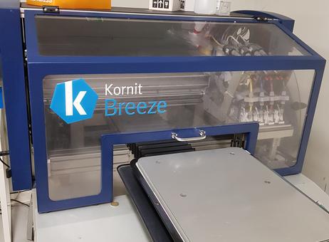 KORNIT digitalna mašina za štampanje tekstila Model BREEZE 921 Verified seller