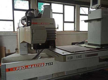 CNC obradni centar za drvo Holzher 7123G