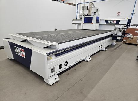 CNC obradni centar za drvo DRD srl 3020-LT