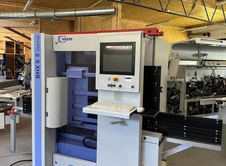 CNC obradni centar za drvo Weeke BHX 055 Verified seller  Nisko radno vreme