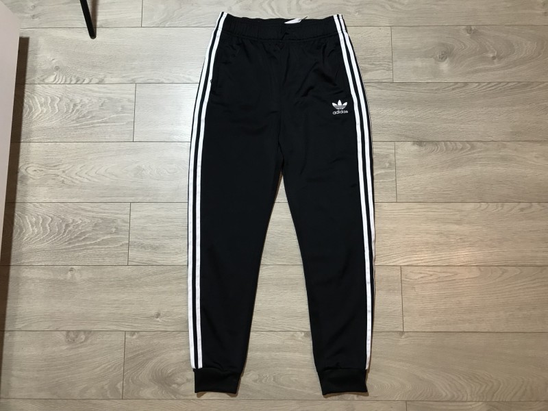 Original ADIDAS ženske trenerke vel. S - M