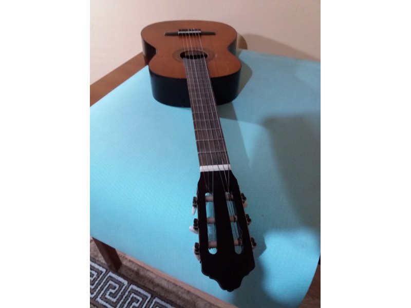 KLASICNA GITARA-CONDAL