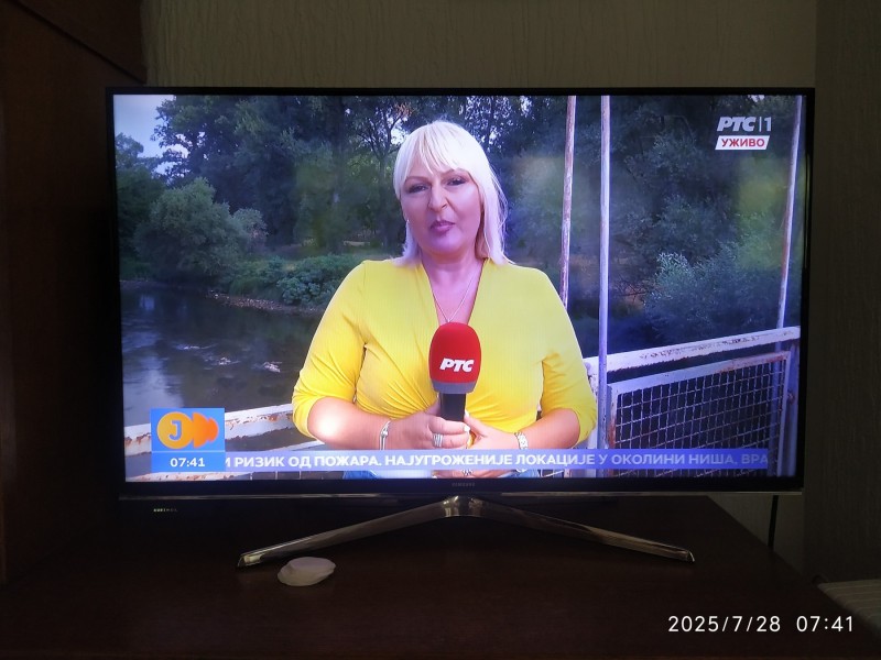 SMART LED TV 40" Samsung