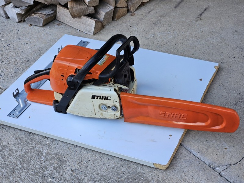 Stihl MS290 motorna testera za drva