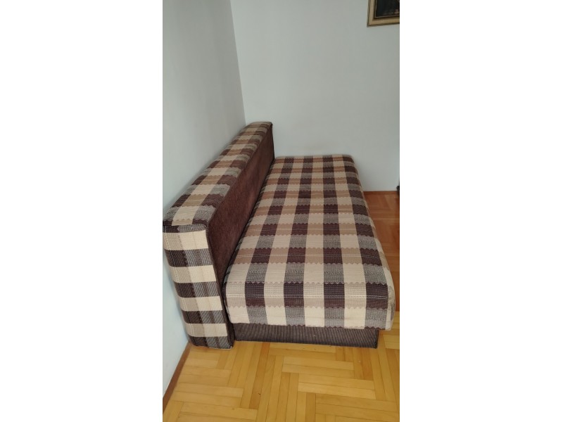 Francuski krevet na razvlacenje