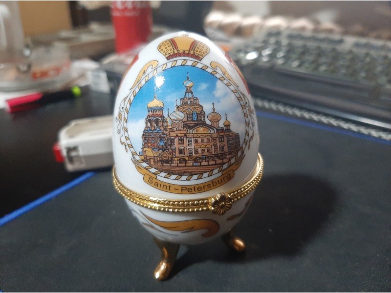 VTG PORCELAN ŠATULA " RUSIJA " SAINT-PETERSBURG