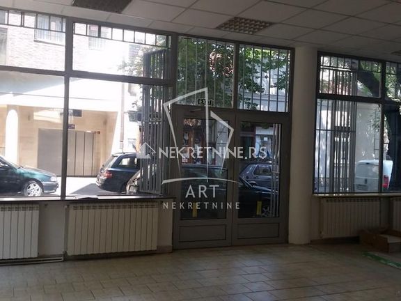 Sinđelićeva, lokal 79m2 ID#12394