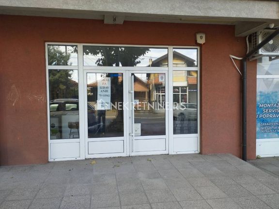 Smederevo - Centar (70m² + 15m²) lokal kod zelene pijace