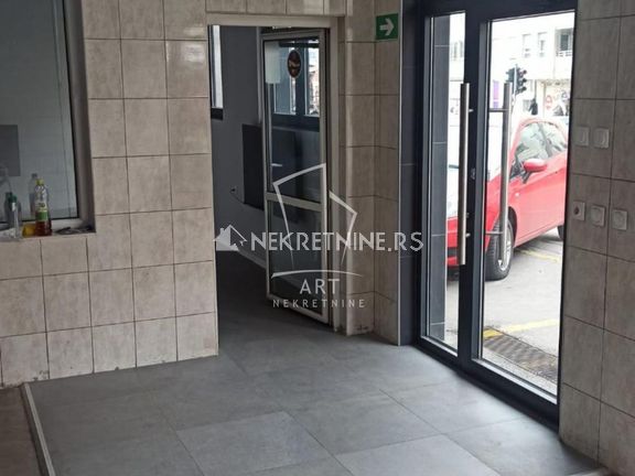 Zvezdara, Izdaje se pp, mereno 200m2 ID#10506