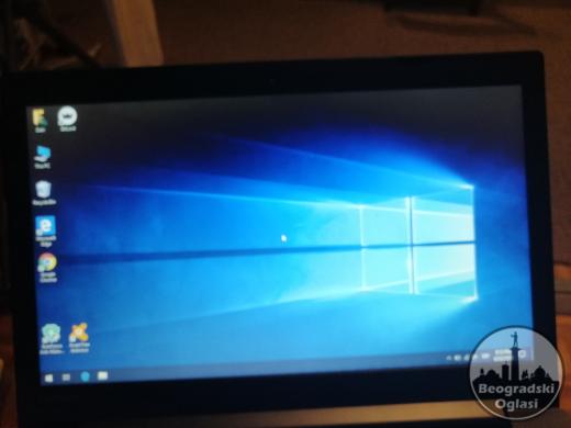 Prodajem laptop lenovo idea pad 330-15igm crni