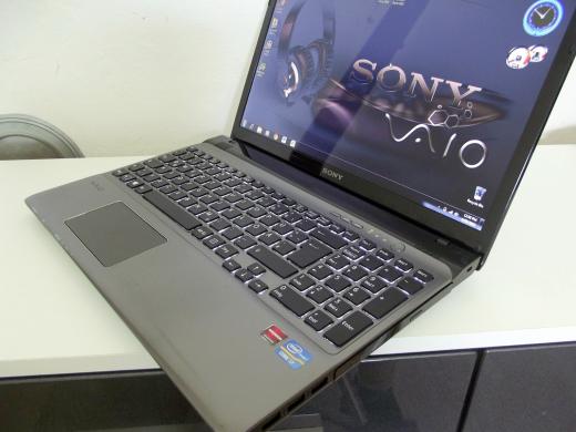 PRELEP Sony VAIO i7/8GB/750hdd/2GB Grafika/Svetleca Tastat