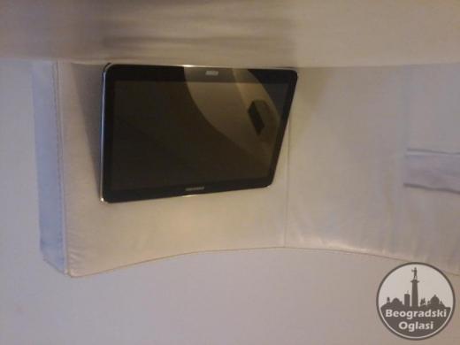 Prodajem Samsung tablet Galaxy Tab 4