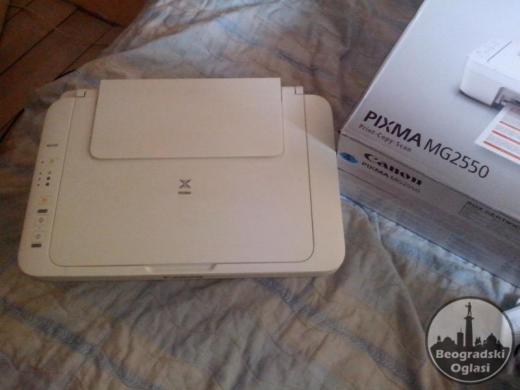 na prodaju stampac kopir masina i skener PIXMA MG25550