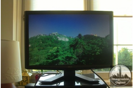 Acer monitor 22 inča