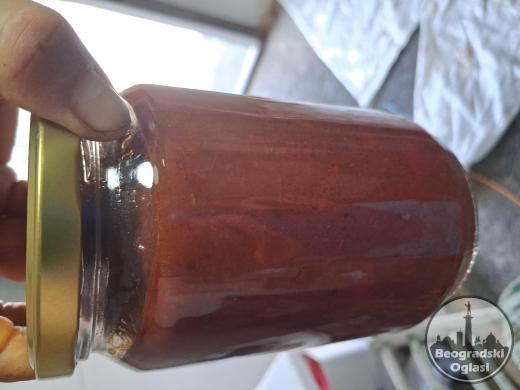 Prodajem ajvar zimnicu I lesnike