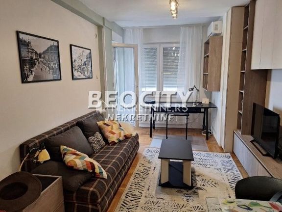 Novi Sad, Liman 4, Bulevar Cara Lazara, 1.5, 43m2, 530EUR