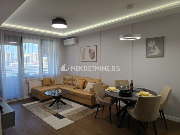 Lastavice neuseljavan 2.5 / 52m2 LUX + garaža