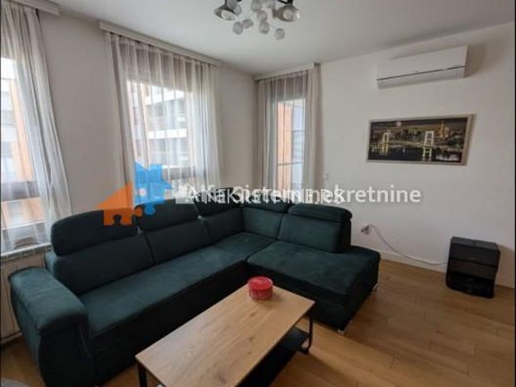 Novi Beograd, Blok 63, 2.0 stan, 45m2, 800 EUR, ID 42835