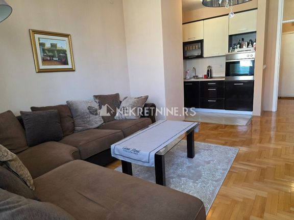 Bežanijska kosa 3-Ul. Nedeljka Gvozdenovića-34m2