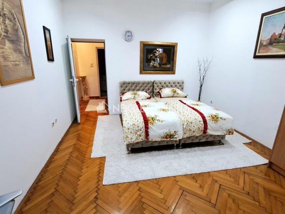 Vračar dvosoban stan