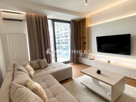 Izdaje se Ekskluzivan Trosoban Stan u Delta Kvartu, 75m², 7. sprat, Moderno Opremanje