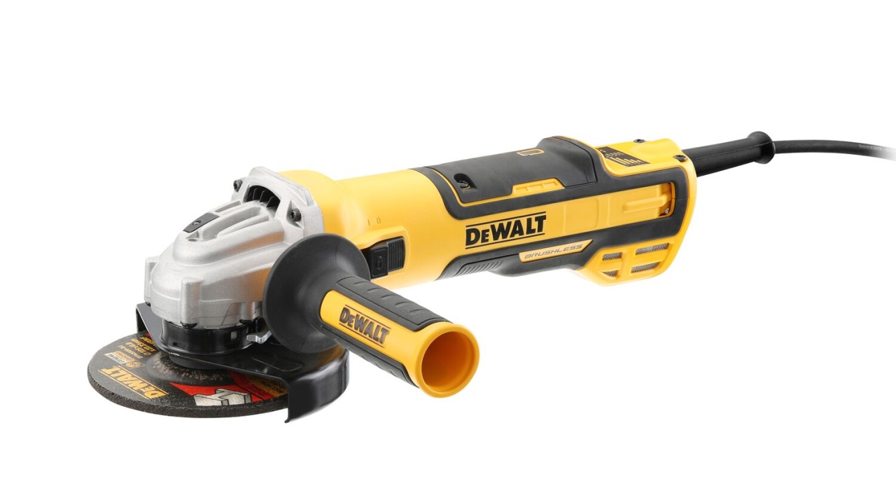DeWALT Ugaona brusilica DWE4357