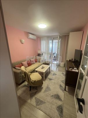 Galenika, uknjižen, plus prelepa terasa 12m2