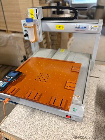 CNC mašina za nanošenje lepka 500x500x100 mm
Xiaomao XM-551