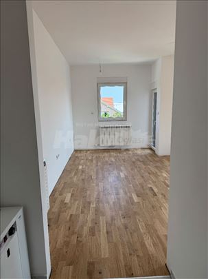 Prodaja poslovnog prostora, 40,83m2 na Ledinama