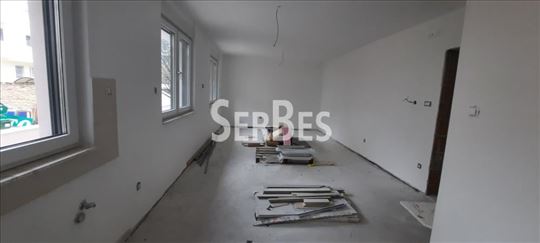 Odličan nov 3,0 stan 77m2 u urbanoj vili kod Bulev