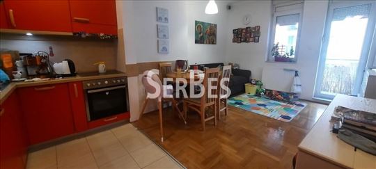 Odličan 3,0 stan 54m2 na Bulevaru Evrope ID#1598