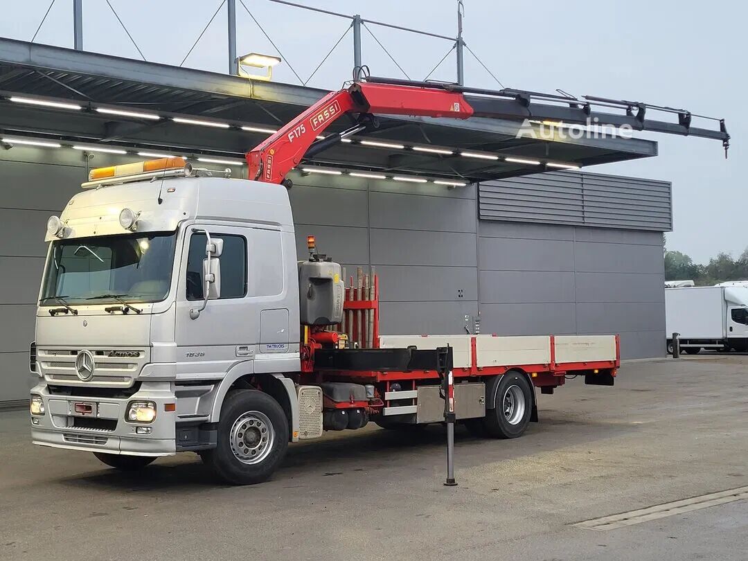 Prodaje se Mercedes-Benz Actros 1836 kamion furgon na aukciji