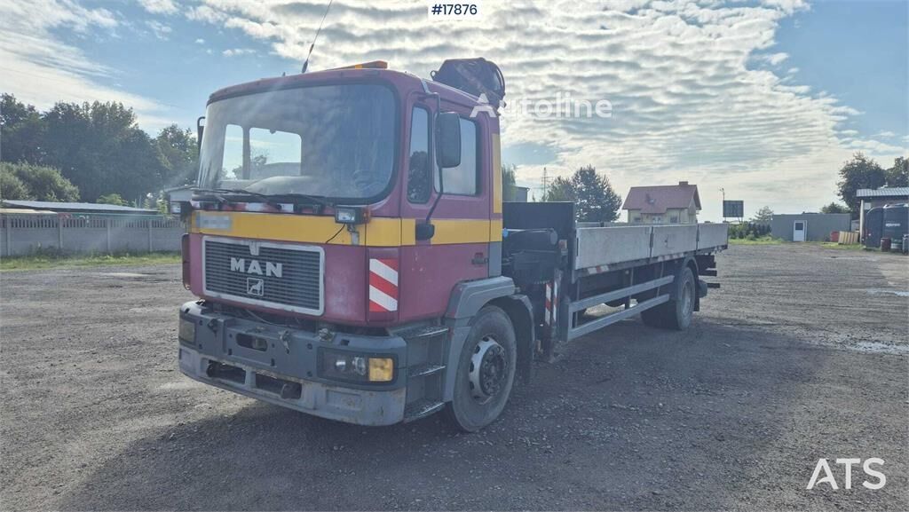 MAN 18.224 kamion s ravnom platformom