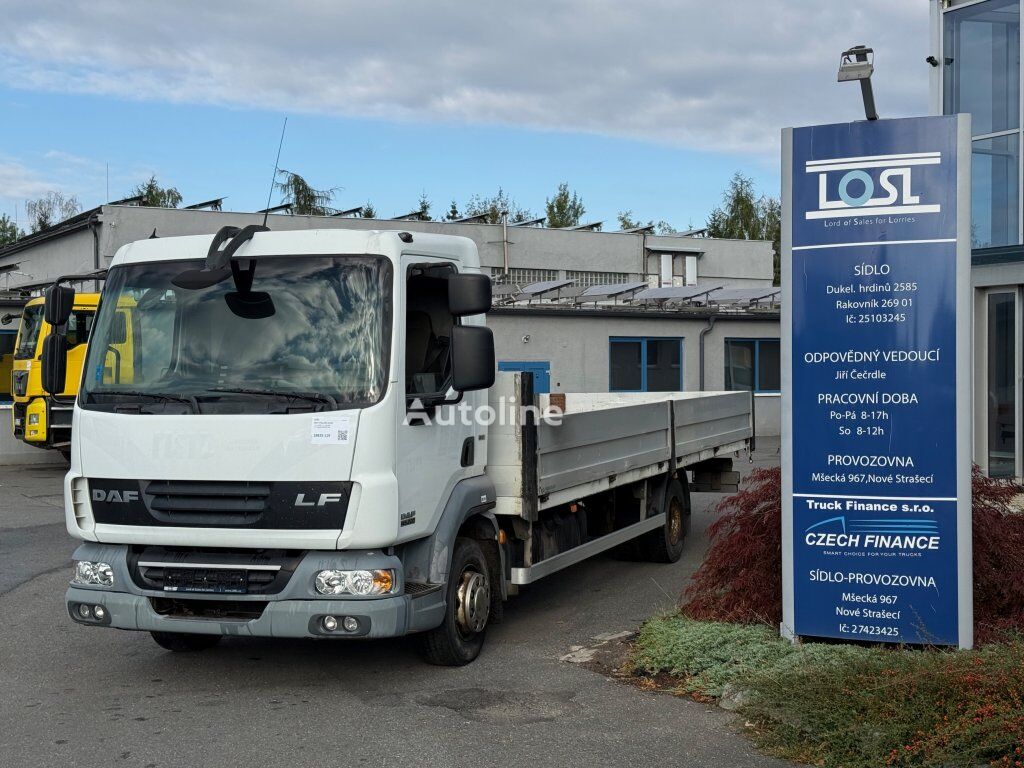 DAF LF45.220 EURO 5 kamion s ravnom platformom