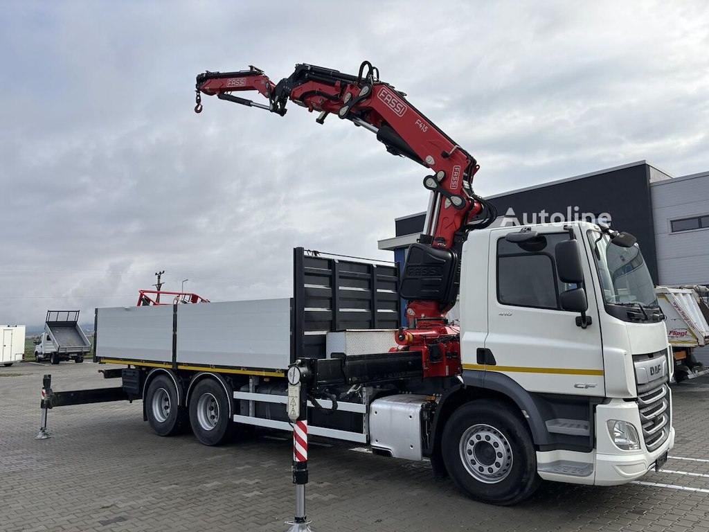 DAF CF 410, year 2019, Fassi F415 13.5 tonn crane, 17000 km, 270 wor kamion s ravnom platformom