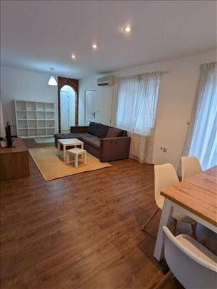TOP, Zemun,Save Kovačevića,3 sobe,3 terase,parking
