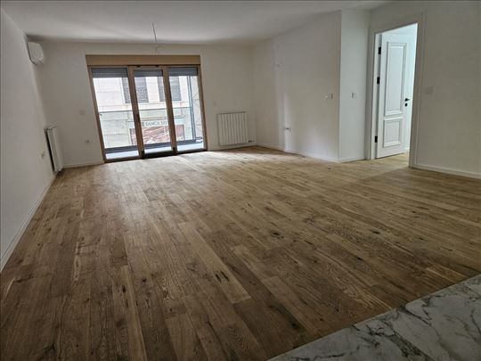 Vračar; Hram Sv. Save; 112m2; 3,5; novogradnja,