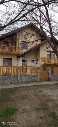 Izdajem stan