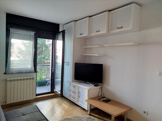 Izdavanje ,Mirijevo,2.0.odlican ID#1636