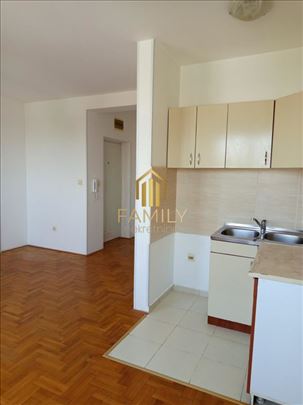Jednoiposoban stan za izdavanje, Podbara, 31m2, 30