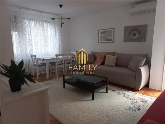 Dvoiposoban stan na Grbavici - 52m2