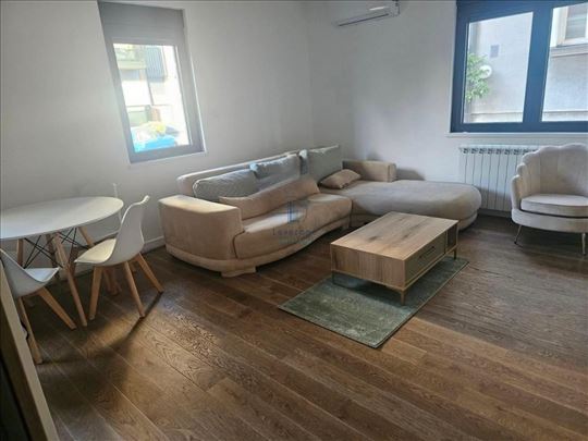 Lekino Brdo, Petrovaradinska, 48 m2, sa parking me