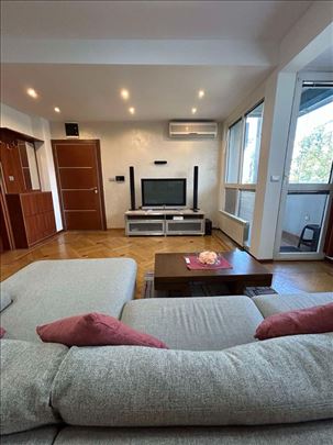Banovo brdo, kvalitetna zgrada, garaža, ID 24887