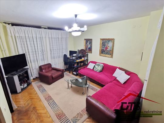Izdavanje Bulevar Nemanjica 75m2 300 evra