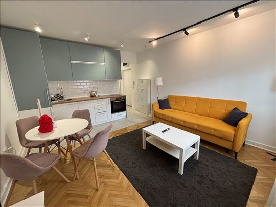 Đeram pijaca, renoviran, lepo sređen, ID 24880