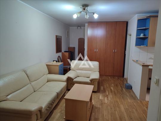 Izdaje se 2.0 stan, Čukarica