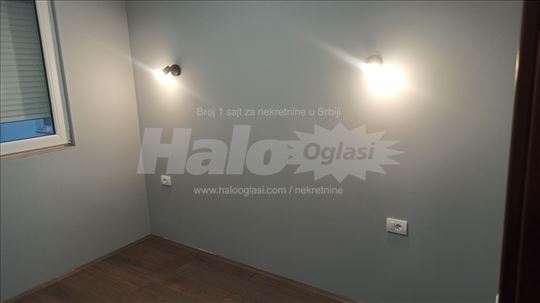 Namešten stan Ledine 30m2
