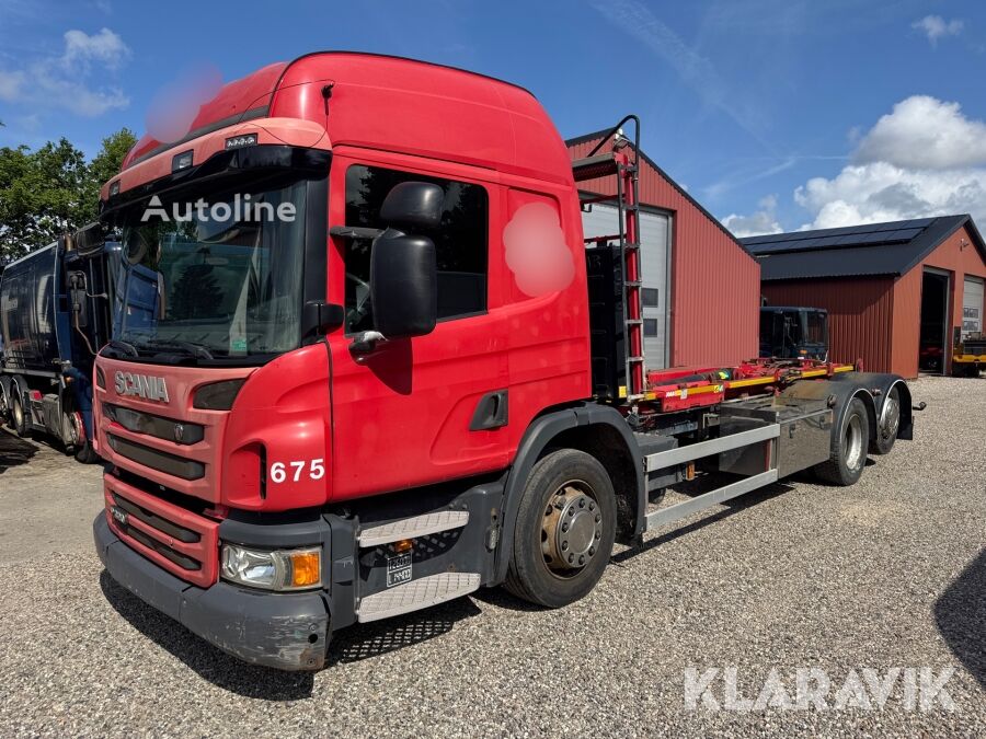 Prodaje se Scania P-Serien, P320 rol kiper sa kukom na aukciji